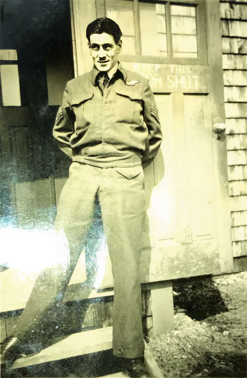 Leo Leslie Schultz RAAF - Errol Barrow's Wireless Air Gunner - BajanThings